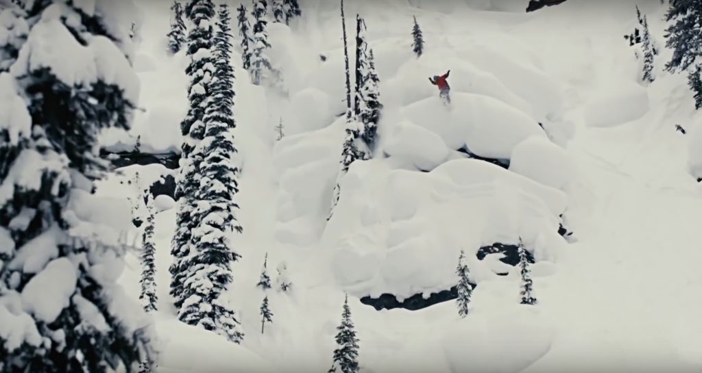 己の限界と格闘しながら巨大ピローラインに挑むジョン・ジャクソンの忍者ラン | スノーボード専門ウェブメディア｜BACKSIDE（バックサイド）公式