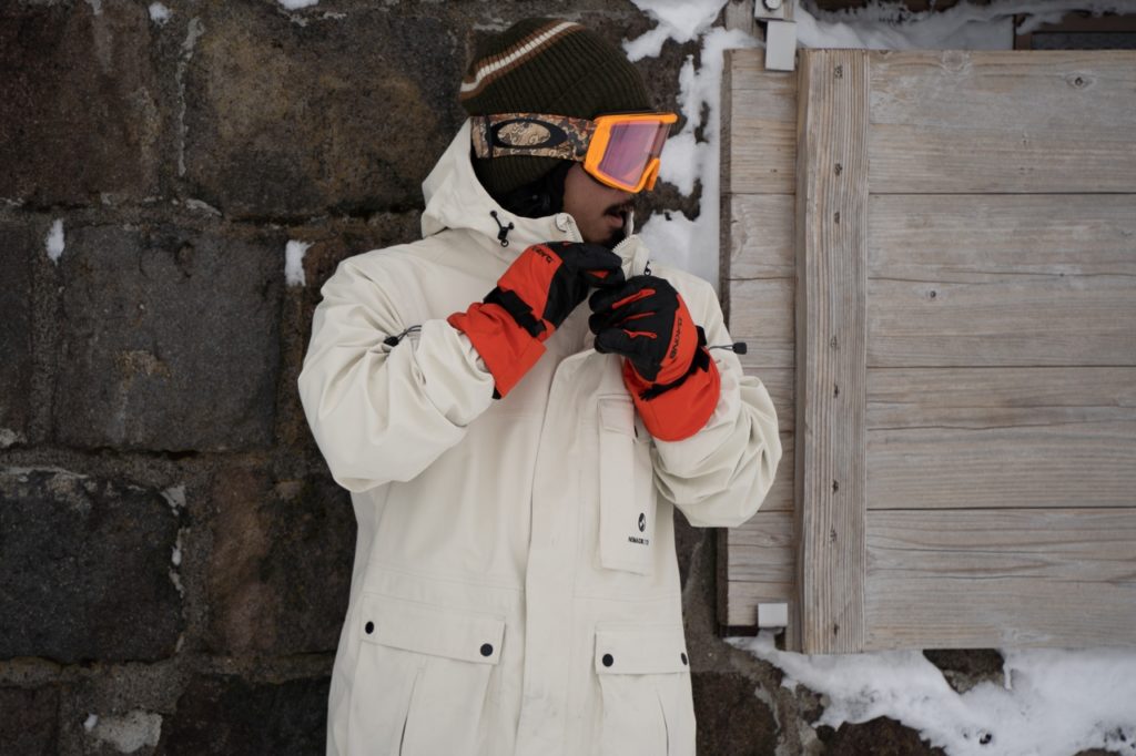 世界の頂を極めた男を知り尽くす工藤洸平が手掛けるNOMADIK「777 KAZU」 | BACKSIDE (バックサイド) | スノーボード・ウェブマガジン