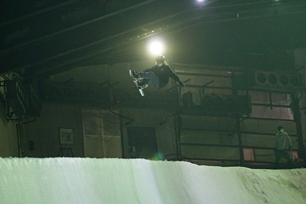 オリンピアンとパイプを滑ろう！ 「BACKSIDE SESSION #7」@カムイみさか開催 | BACKSIDE (バックサイド) | スノーボード・ウェブマガジン