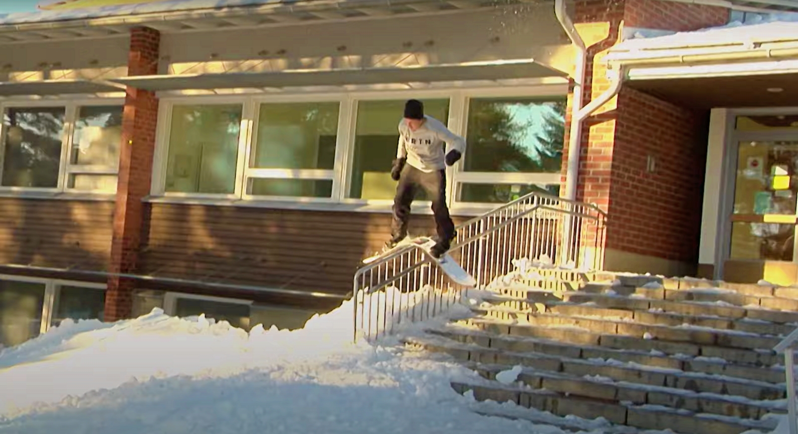 コロナ禍により高められたモチベーション。豪ライダーが贈る『CIRCUIT BREAKER』 | スノーボード専門ウェブメディア ...