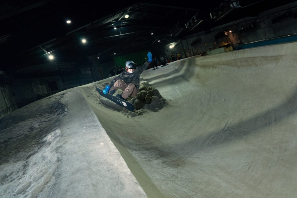 オッサン＆オリンピアンがパイプで飛びまくった「BACKSIDE SESSION ＃7」＠カムイみさかルポ | BACKSIDE (バックサイド) | スノーボード・ウェブマガジン「BACKSIDE」