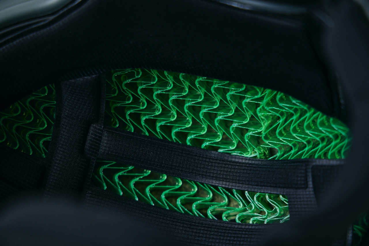 後悔しないために革新的ヘルメット技術「WaveCel」を搭載したAnonを知る | BACKSIDE (バックサイド) | スノーボード・ウェブマガジン