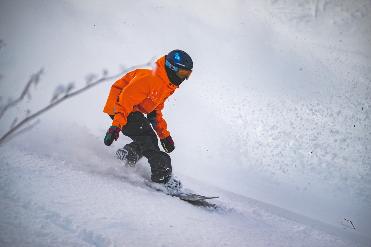 佐藤秀平とパウダーハントの大冒険「BACKSIDE SESSION #8 with SIMS」＠カムイスキーリンクス | BACKSIDE (バックサイド) | スノーボード・ウェブマガジン