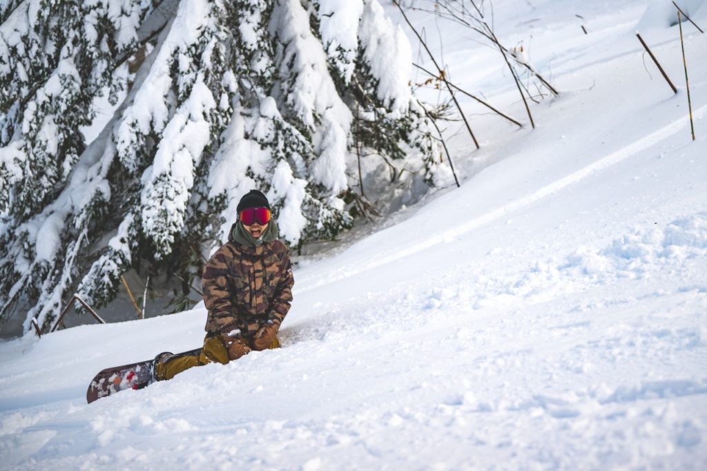佐藤秀平とパウダーハントの大冒険「BACKSIDE SESSION #8 with SIMS」＠カムイスキーリンクス | BACKSIDE (バックサイド) | スノーボード・ウェブマガジン