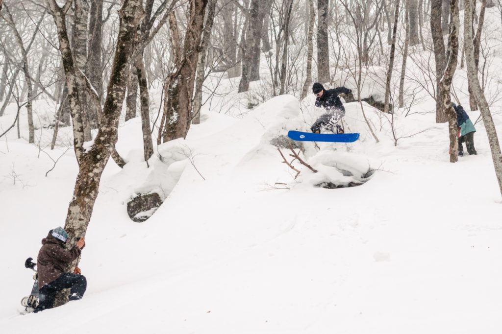 表と裏で異なる表情を見せる磐梯山の奥深さを知った「BACKSIDE SESSION #10 with RIDE」 | スノーボード専門ウェブメディア｜BACKSIDE（バックサイド）公式