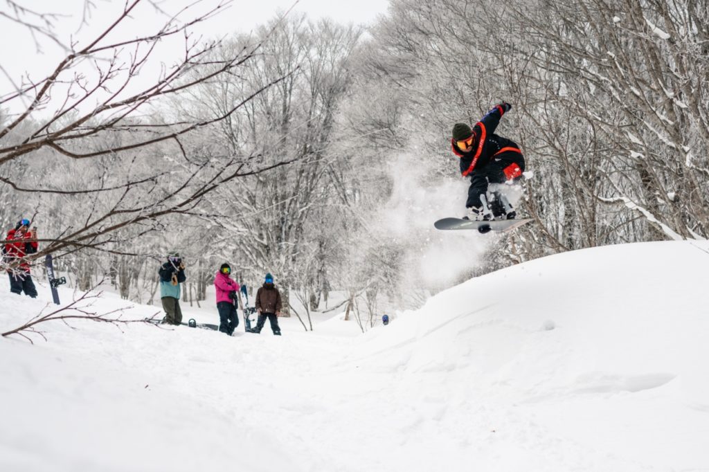 表と裏で異なる表情を見せる磐梯山の奥深さを知った「BACKSIDE SESSION #10 with RIDE」 | スノーボード専門ウェブメディア｜BACKSIDE（バックサイド）公式