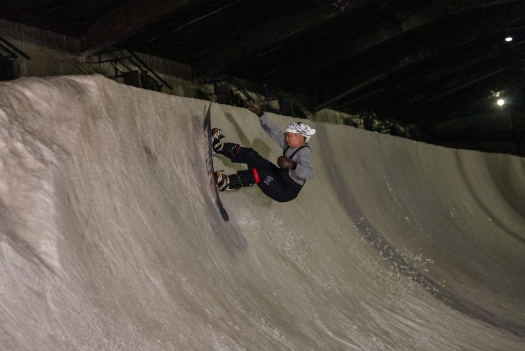 骨折するほど楽しかった大人の遠足「BACKSIDE SESSION #12」＠カムイみさか | BACKSIDE (バックサイド) | スノーボード・ウェブマガジン「BACKSIDE」